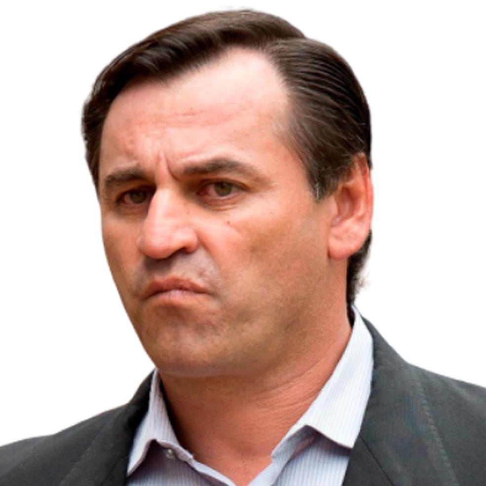 Carlos Bustos: Información, equipos y palmarés