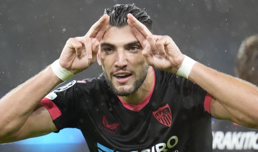 Rafa Mir, contundente: "No se pueden dar tantas facilidades al rival"