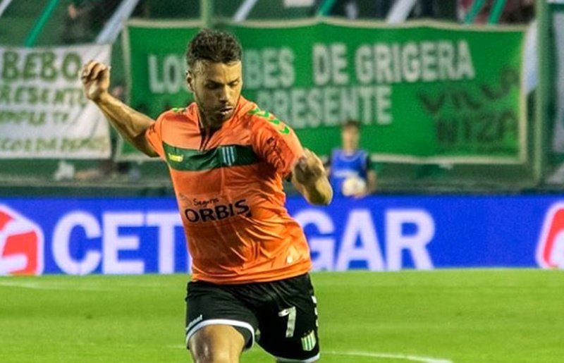 La curiosa forma de Calello de anunciar su fichaje por Huracán