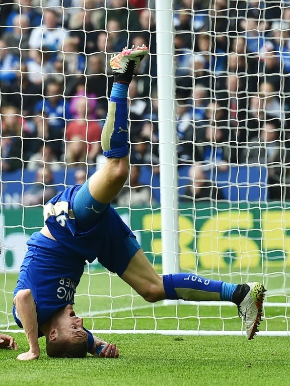 Furious Vardy leaves Leicester in a bind in Premier League tilt