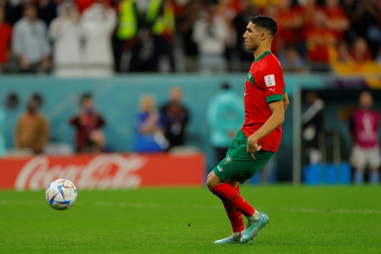 "Achraf jugó 20 minutos con la Sub 19 de España y me dijo que no quería ...