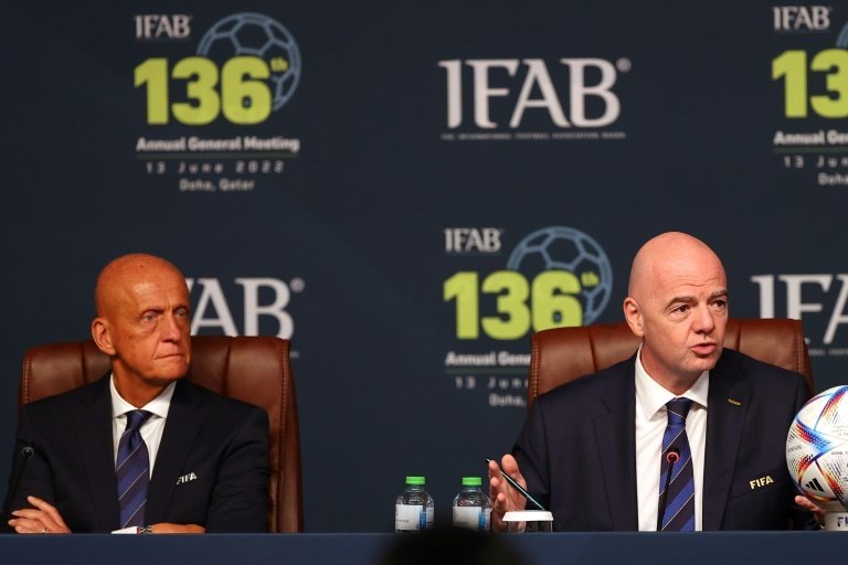 Nuevos cambios de la IFAB ya sin la tarjeta azul