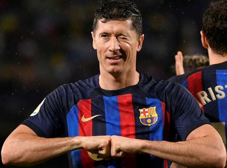Lewandowski marque le premier but à Montjuic