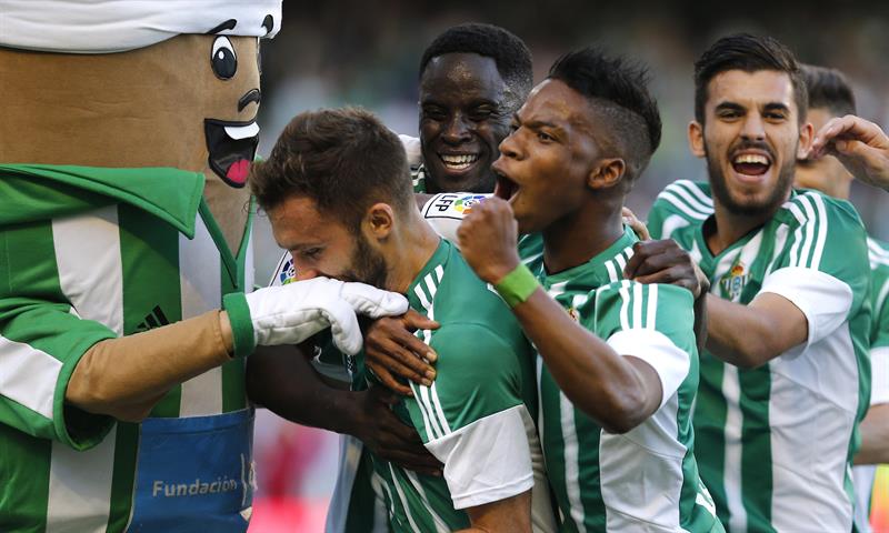 El Betis presenta sus nuevos canales oficiales de televisión y radio