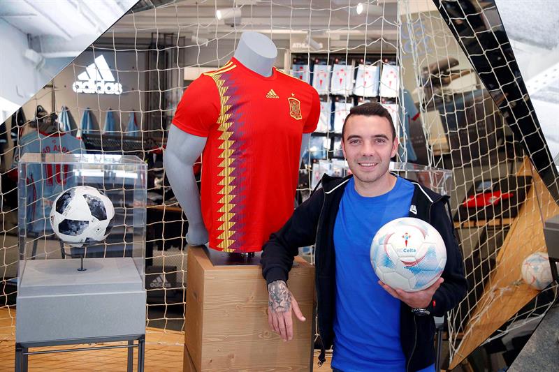 El primer lío de Robert Moreno se llama Iago Aspas