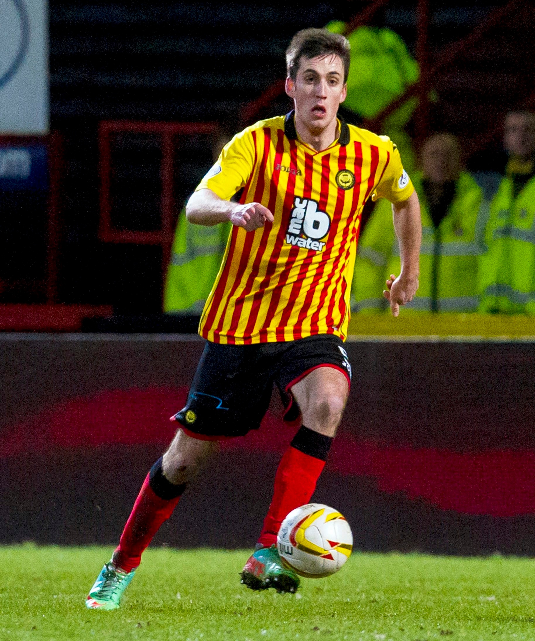 Callum Booth, renovado hasta 2018