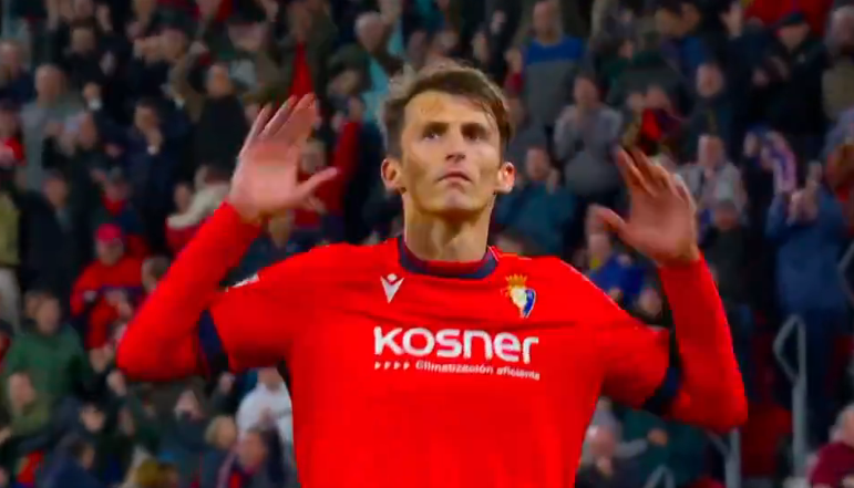 Budimir, de penalti, acabó con las esperanzas del Barça