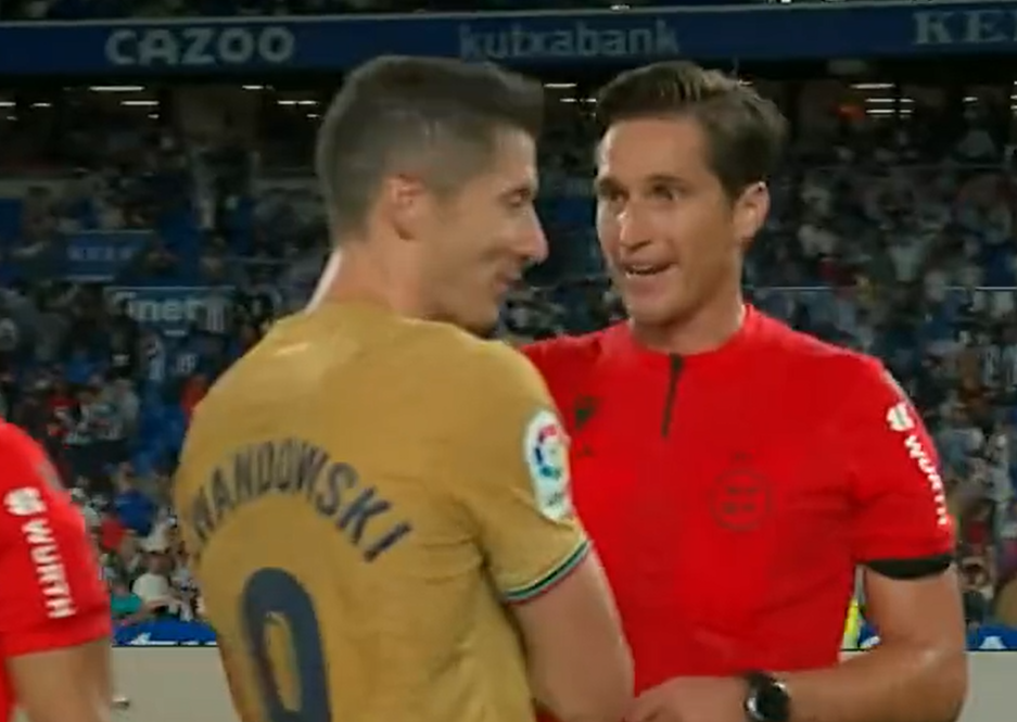 La increíble broma de Munuera Montero a Lewandowski: "Ten cuidado"