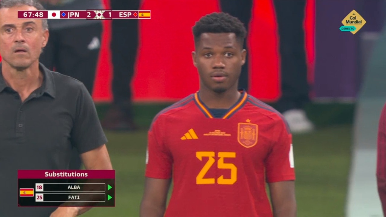 Ansu Fati debutó en el Mundial con España en busca de la remontada