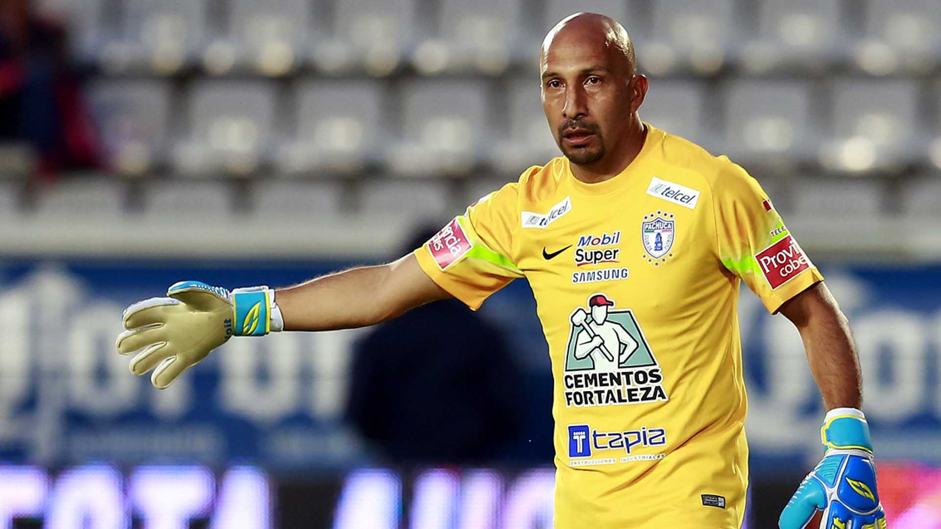 A sus 44 años, ¡el 'Conejo' aún no tiene claro si colgar los guantes!