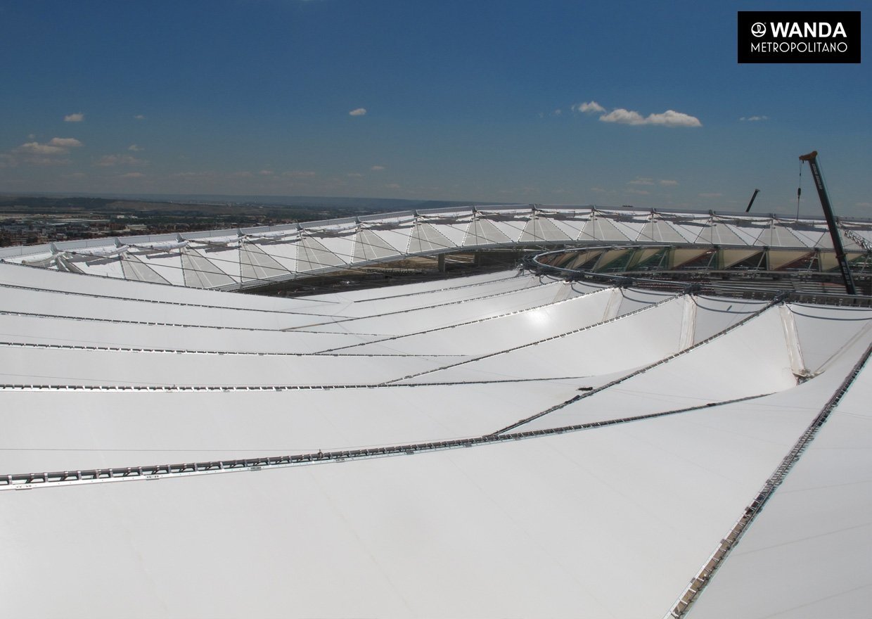 Espectaculares imágenes de la cubierta del Wanda Metropolitano