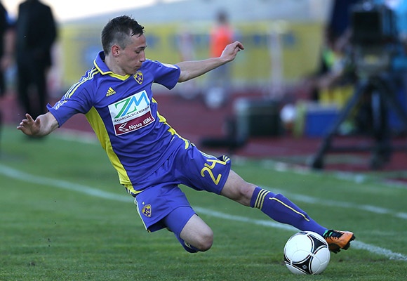 El Twente se refuerza con Trajkovski