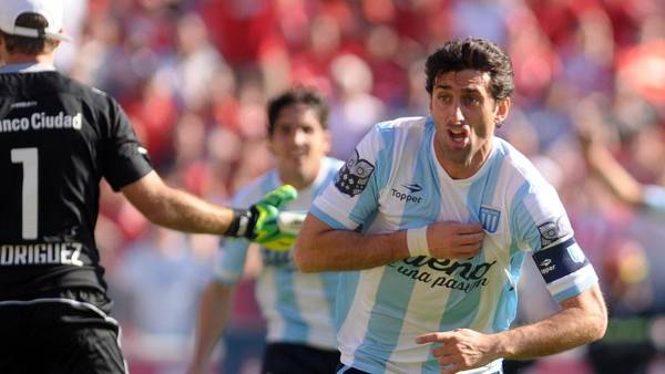 Milito announces end to playing career