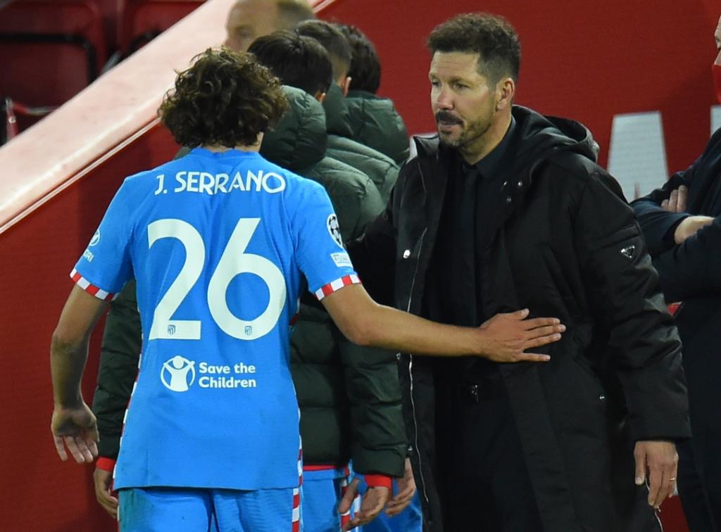 Javi Serrano, de la roja en LaLiga a ser titular con el Atleti B