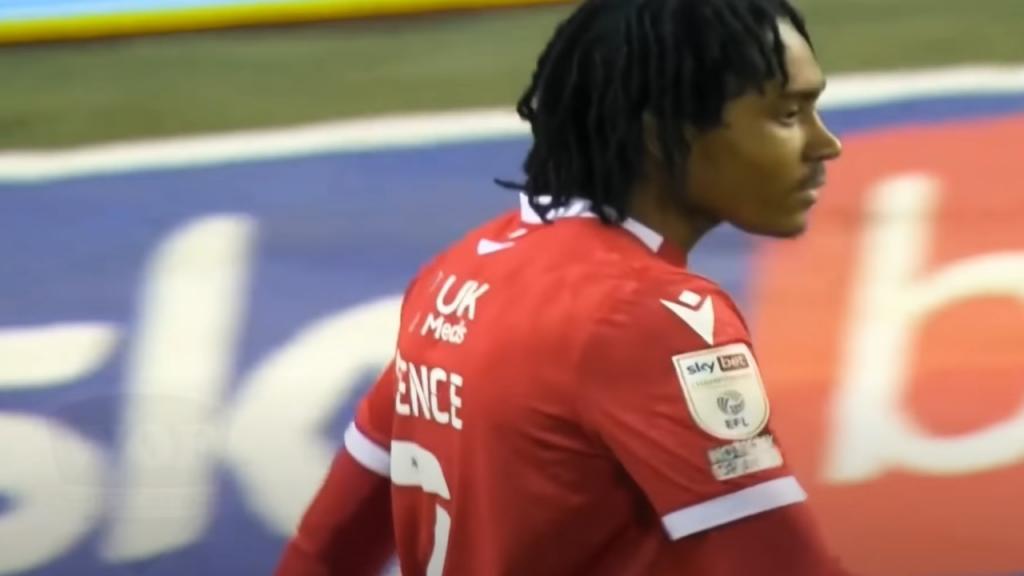 Arsenal, Inter y Roma se fijan en Djed Spence, brillante en la FA Cup