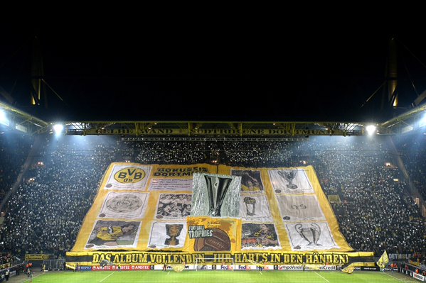 El enésimo tifo espectacular de la hinchada del Borussia Dortmund