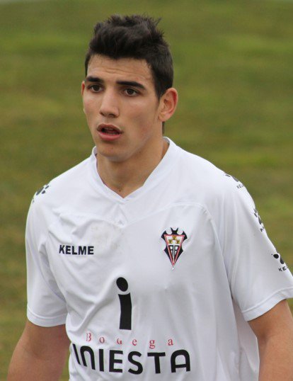 El Lealtad incorpora a David Grande
