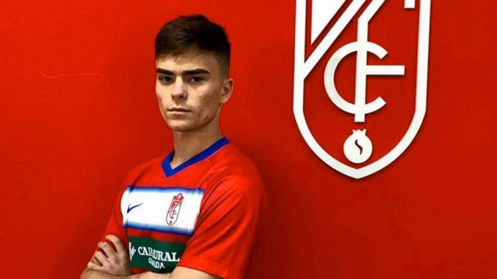 Joshua Farrell, del Recreativo Granada, citado por Gales