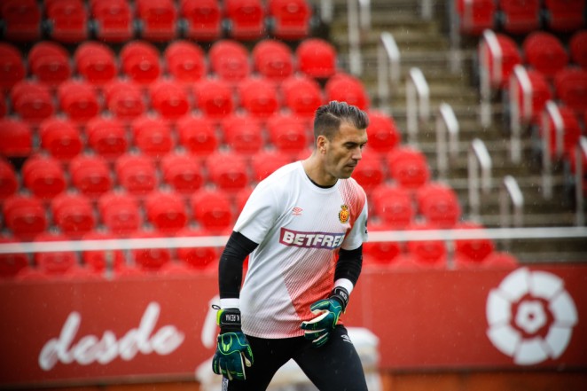 Manolo Reina aún sufre con su parada milagrosa para ascender