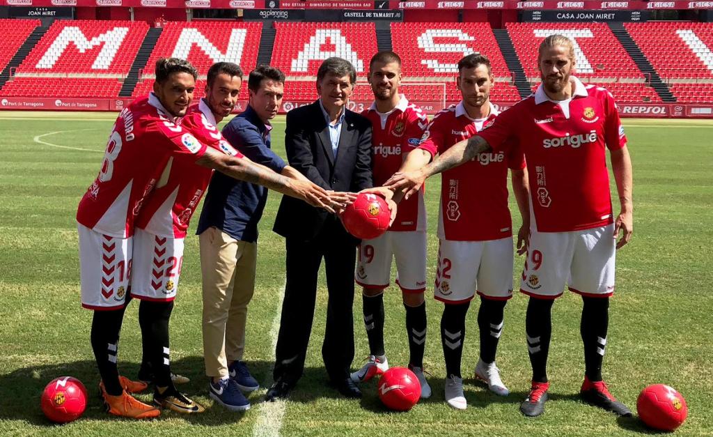 El Nàstic presentó a sus últimos fichajes