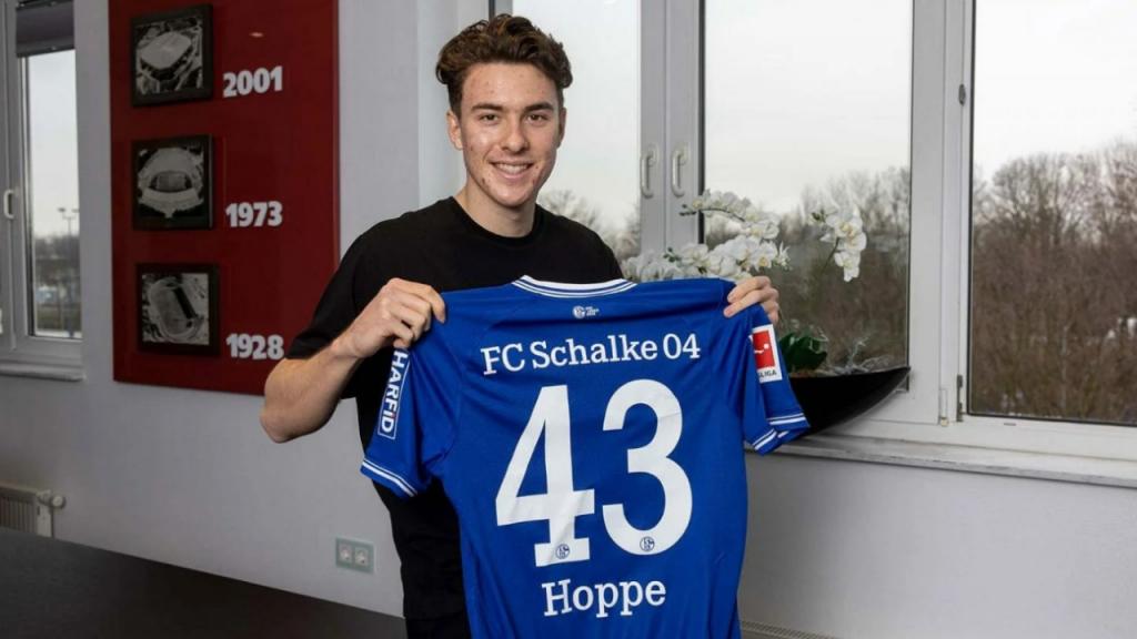 El prometedor Matthew Hoppe da el salto al primer equipo