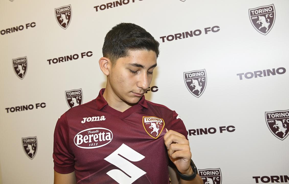 Talento turco para la medular del Torino: Emirhan Ilkhan, fichado