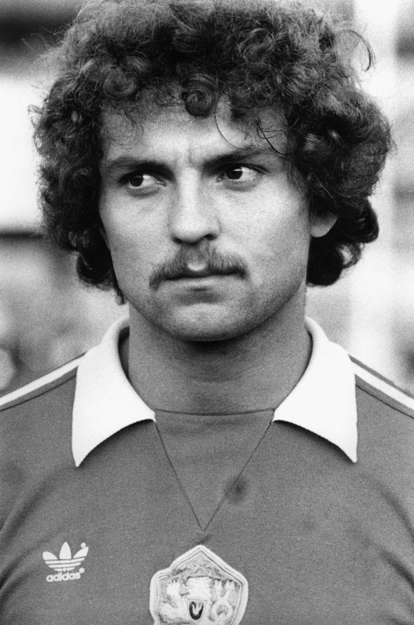 Se suicida el ex internacional checoslovaco Jakubec