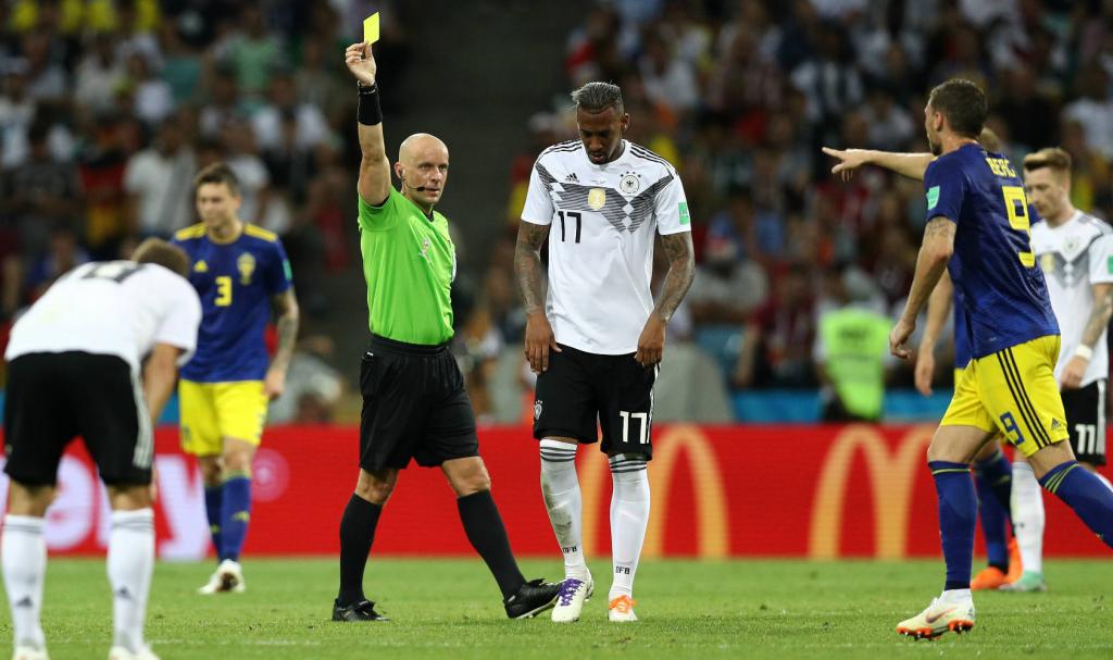 Gary Neville e Roy Keane criticam Jérôme Boateng