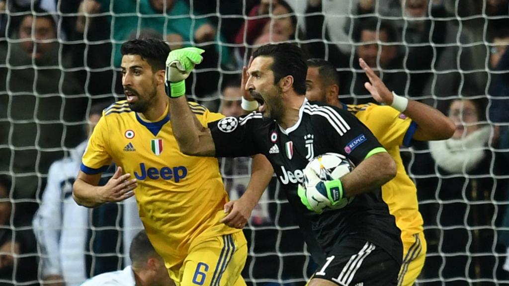 Buffon sees first Champions League red card
