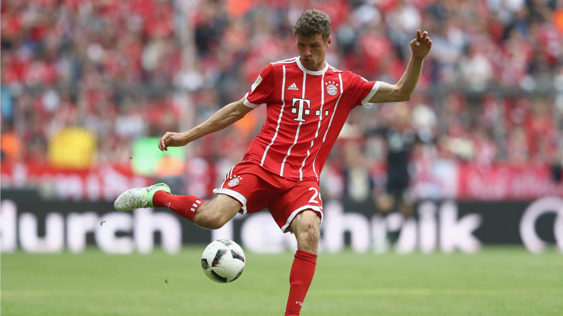Muller gets thumbs-up for July return after op