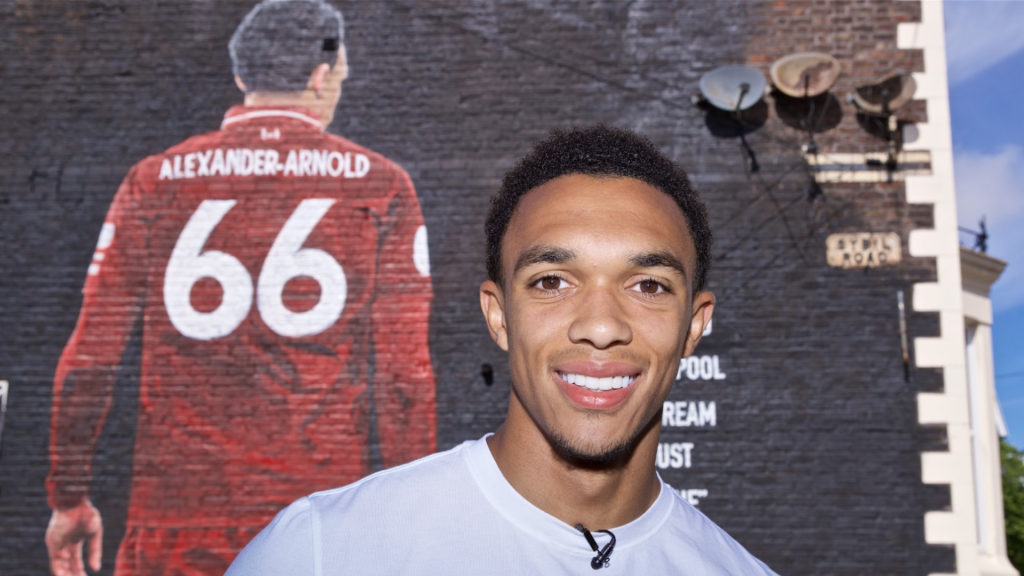 Alexander-Arnold é uma estrela do Liverpool dentro e fora de campo