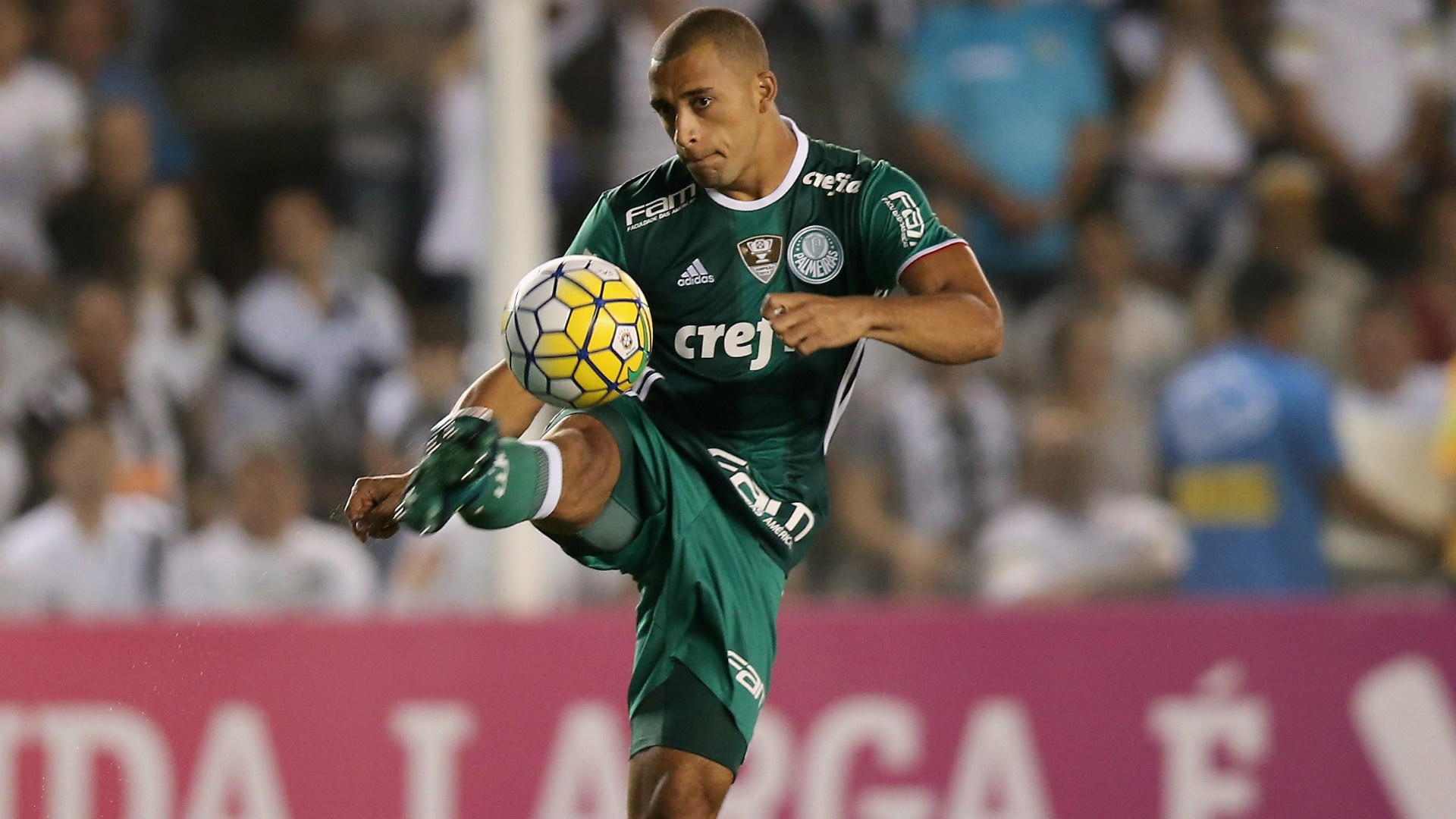 Fiorentina complete Vitor Hugo signing for reported €8million