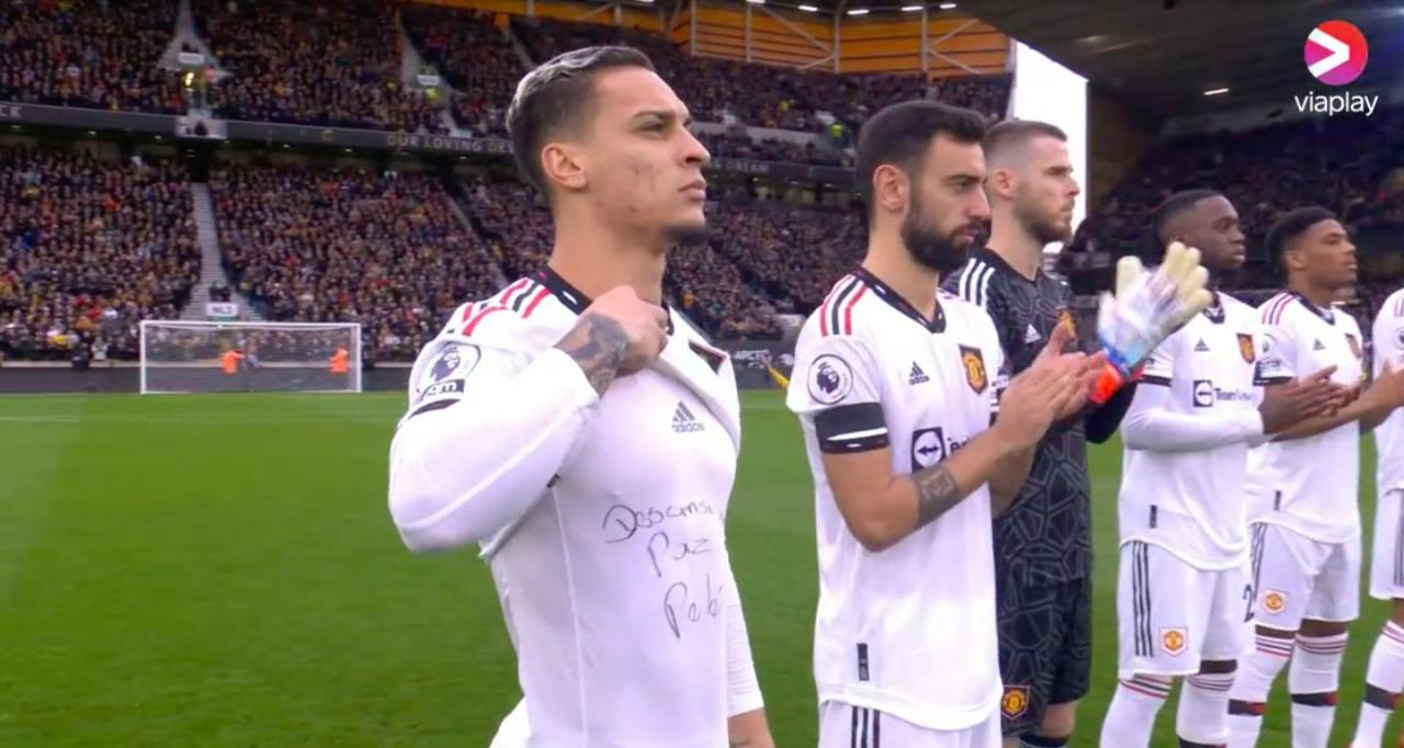 A homenagem de Antony a Pelé no Wolves-United: "Descanse em paz"