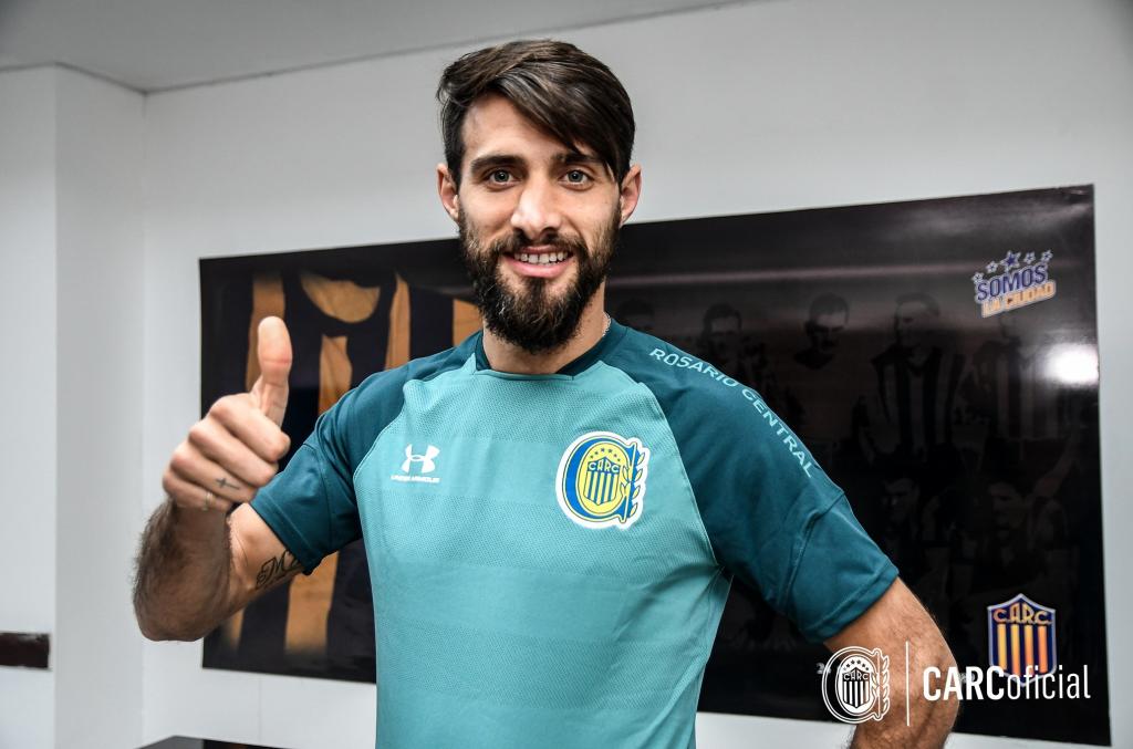 Central refuerza la defensa con Joaquín Laso