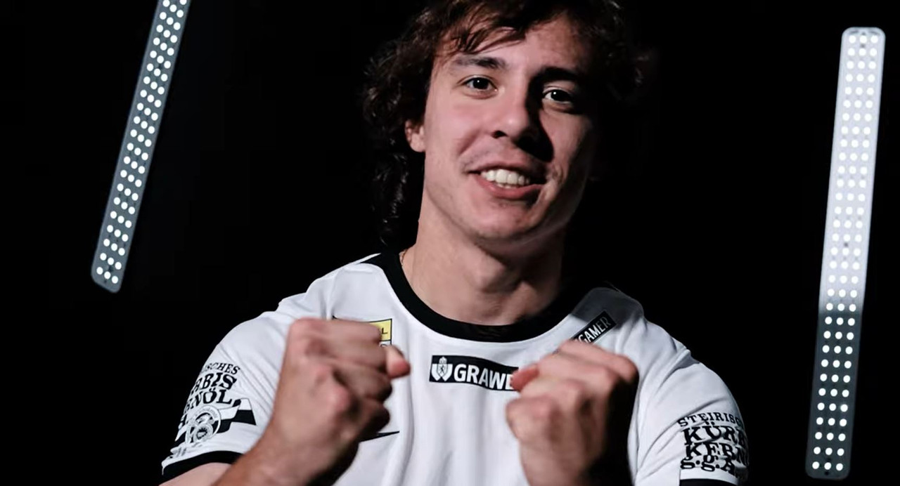 Javi Serrano, baja en la Europa League ¡por tragarse una abeja!