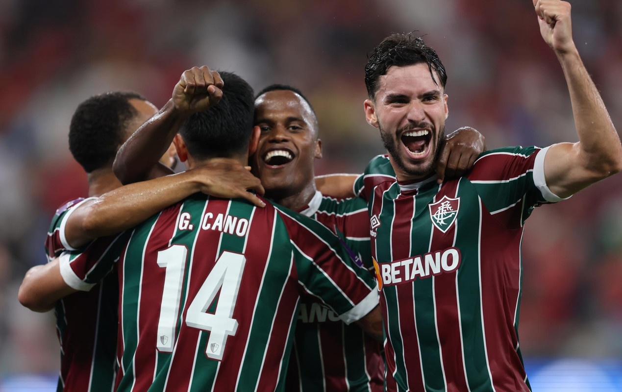 Fluminense vence o Madureira e passa a liderar a tabela do Carioca