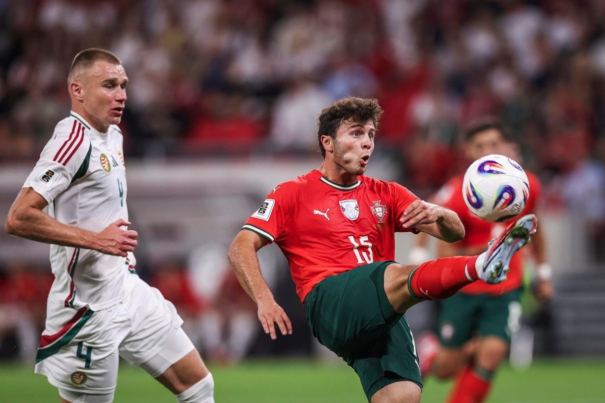 Le Portugal s'impose face à l'Arménie; premier but de Neves