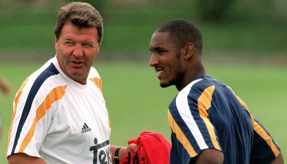 Toshack, en la UCI por COVID-19