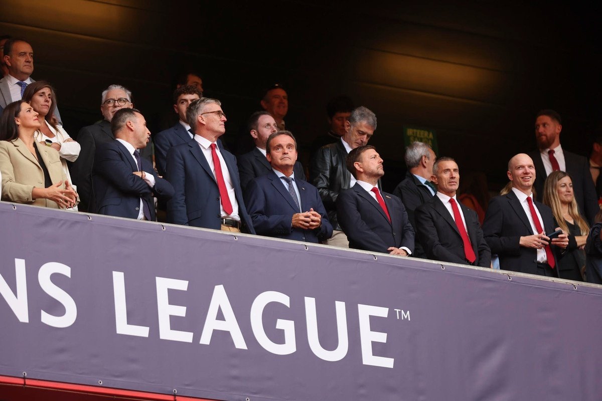 Morre aos 21 anos Billy Vigar, ex-jogador do Arsenal