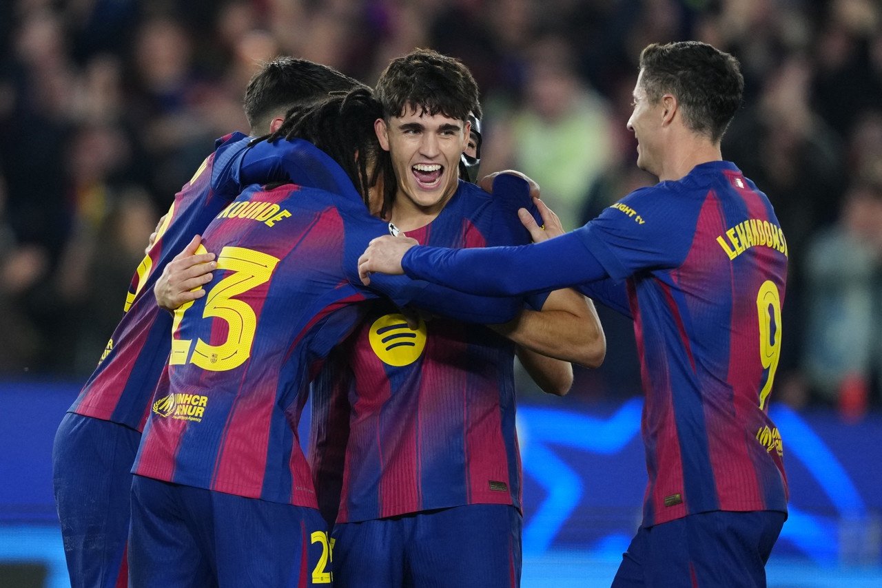 Profile Pau Cubarsí, FC Barcelona: Info, news, matches and statistics ...