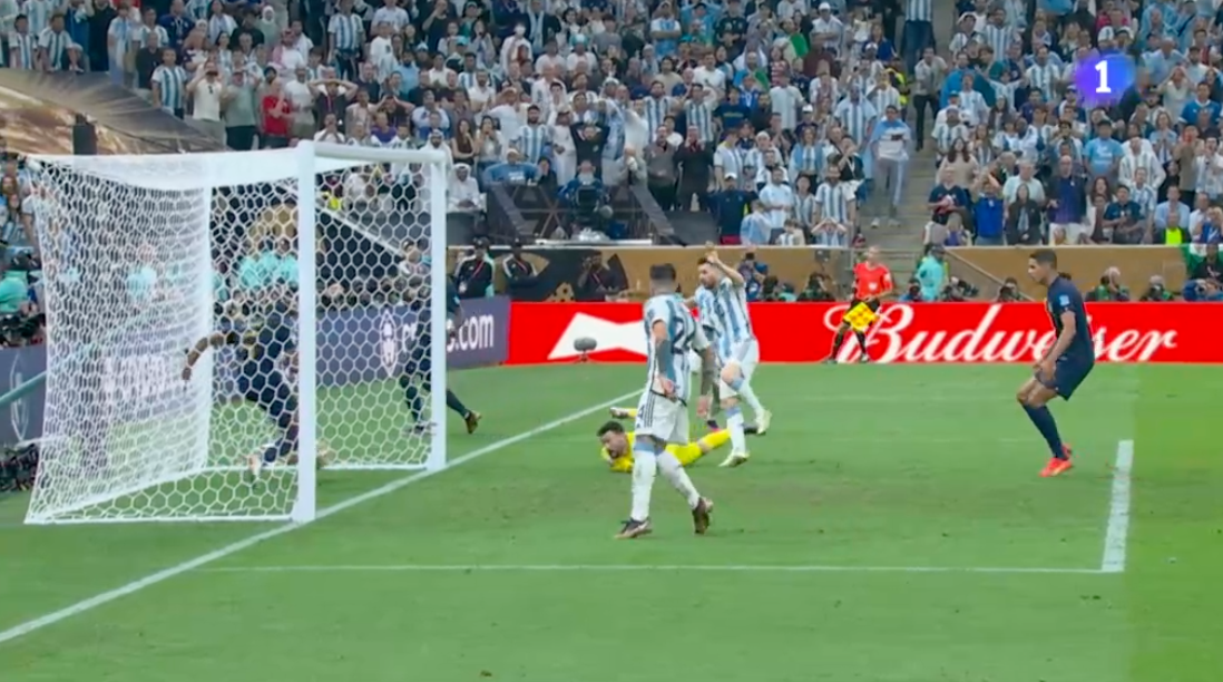 Messi gets extra-time goal to edge ahead!
