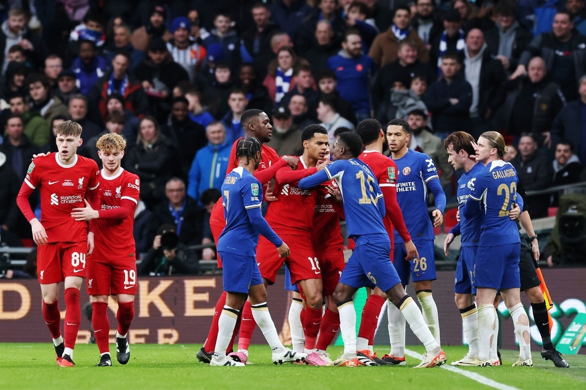 Chelsea-Liverpool: l'impatto dei minuti finali sulle due squadre