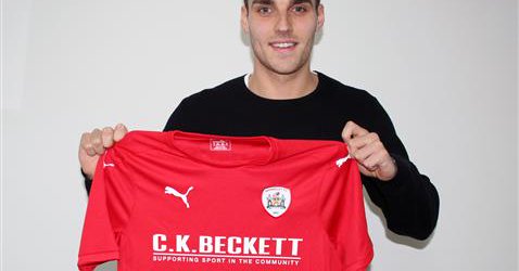 OFICIAL: Matty James, cedido al Barnsley