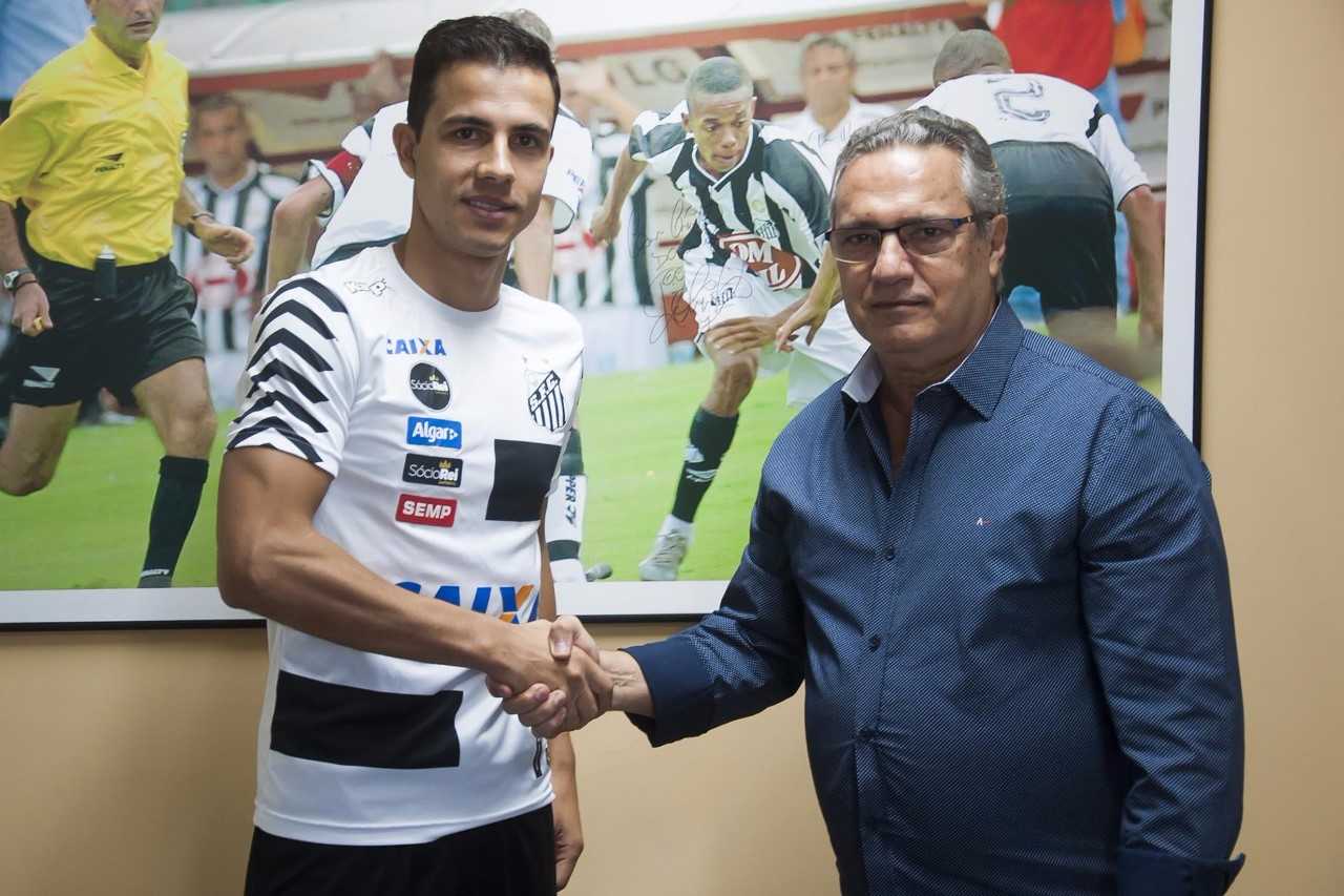 Nilmar supera su depresión y abre la puerta de regreso