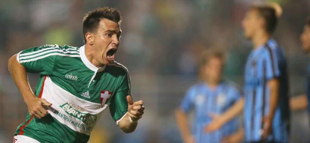 El Lanús pregunta por Pablo Mouche