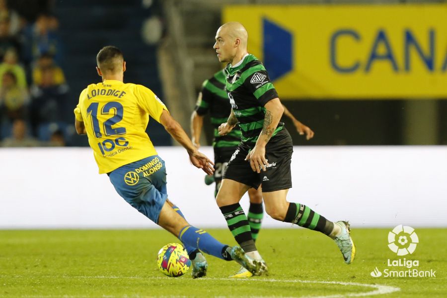 Los once metros frenan de nuevo al líder