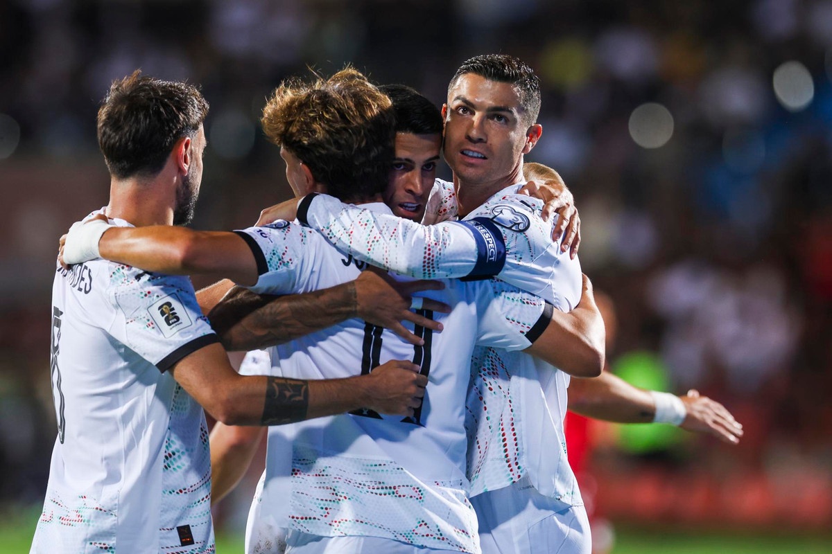 Cristiano Ronaldo stars as Portugal dominate World Cup qualifier opener