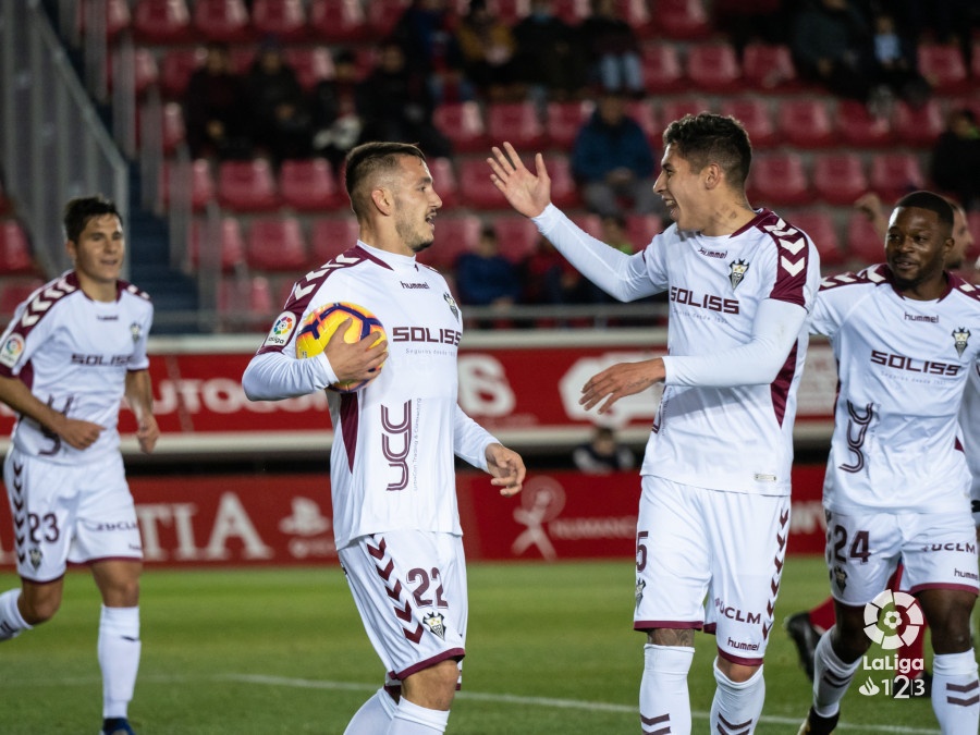 Dinámicas opuestas en el Carlos Belmonte