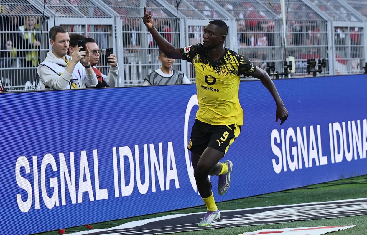 El Dortmund coge ritmo