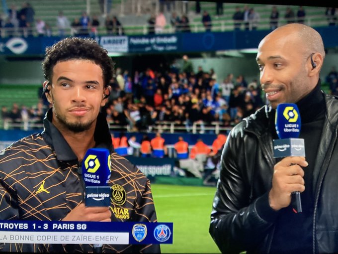 "Toutes les semaines il y a un nouveau truc au PSG" se marre Zaïre-Emery